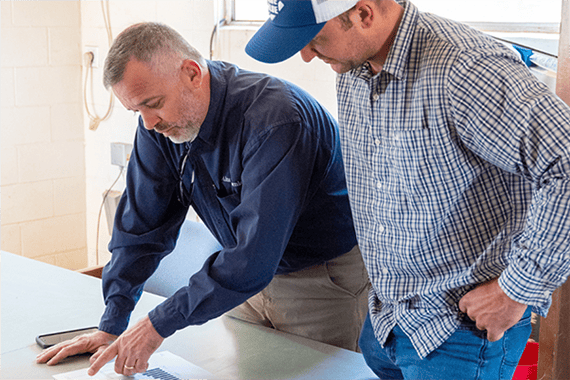 Our TRUE BLUE Team | Experts Behind Alta Genetics