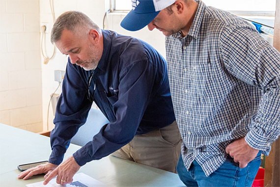 Our TRUE BLUE Team | Experts Behind Alta Genetics